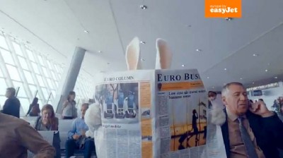 Hugh Laurie Narrates 'Alice in Wonderland'-Themed Ad for EasyJet ...